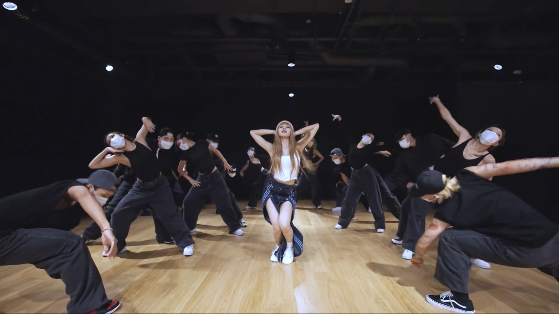 [뮤직비디오]LISA - MONEY (DANCE PRACTICE) (1080p) 저장 - 파일썬